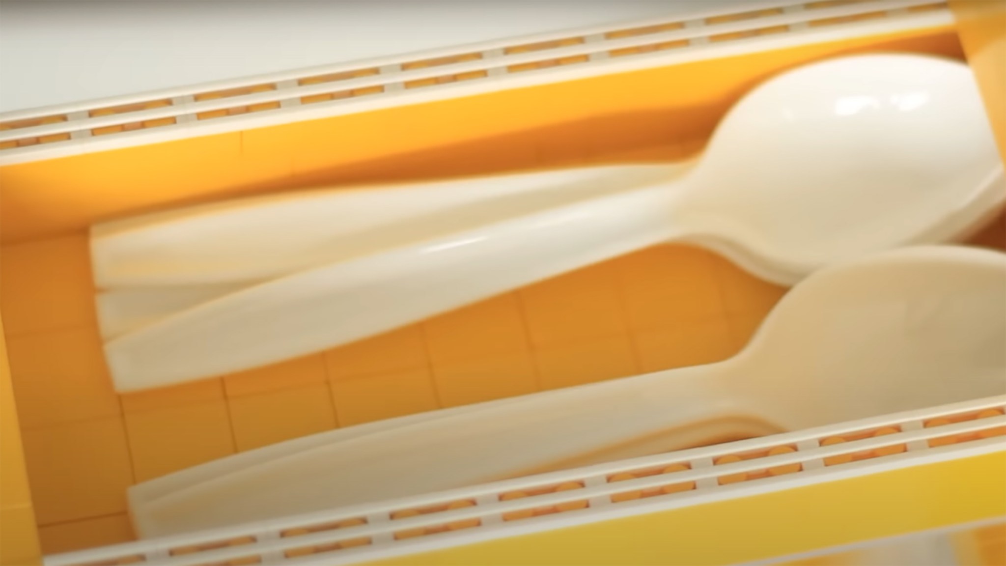 This Astonishing Custom LEGO Vending Machine Will Surely Wow You with ...