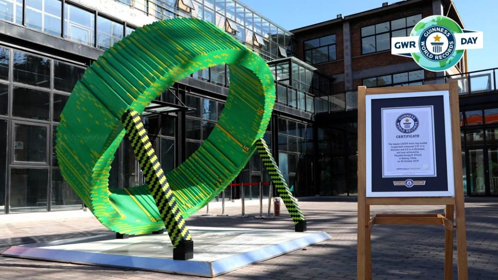 Take a Look at the World's Largest Sundial Made of LEGO Duplo Bricks