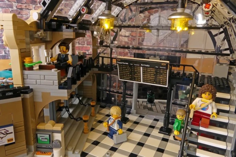 Lepralego's "The Meeting Place" Gains 10-K Support on LEGO Ideas | The ...