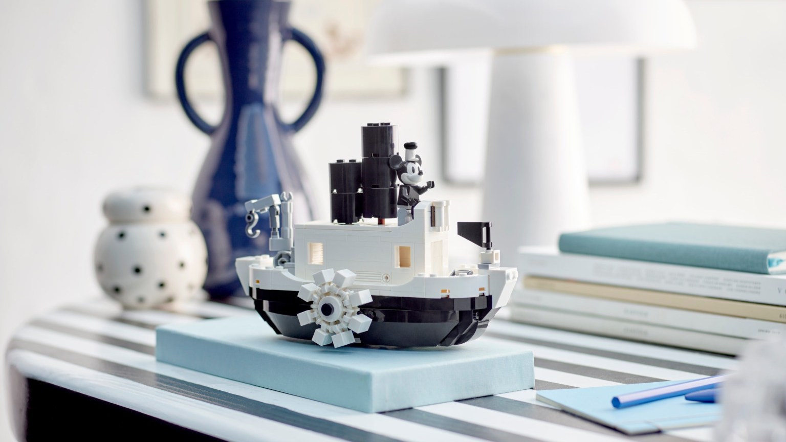 Officially Unveling the LEGO Mini Steamboat Willie 40659 and its ...