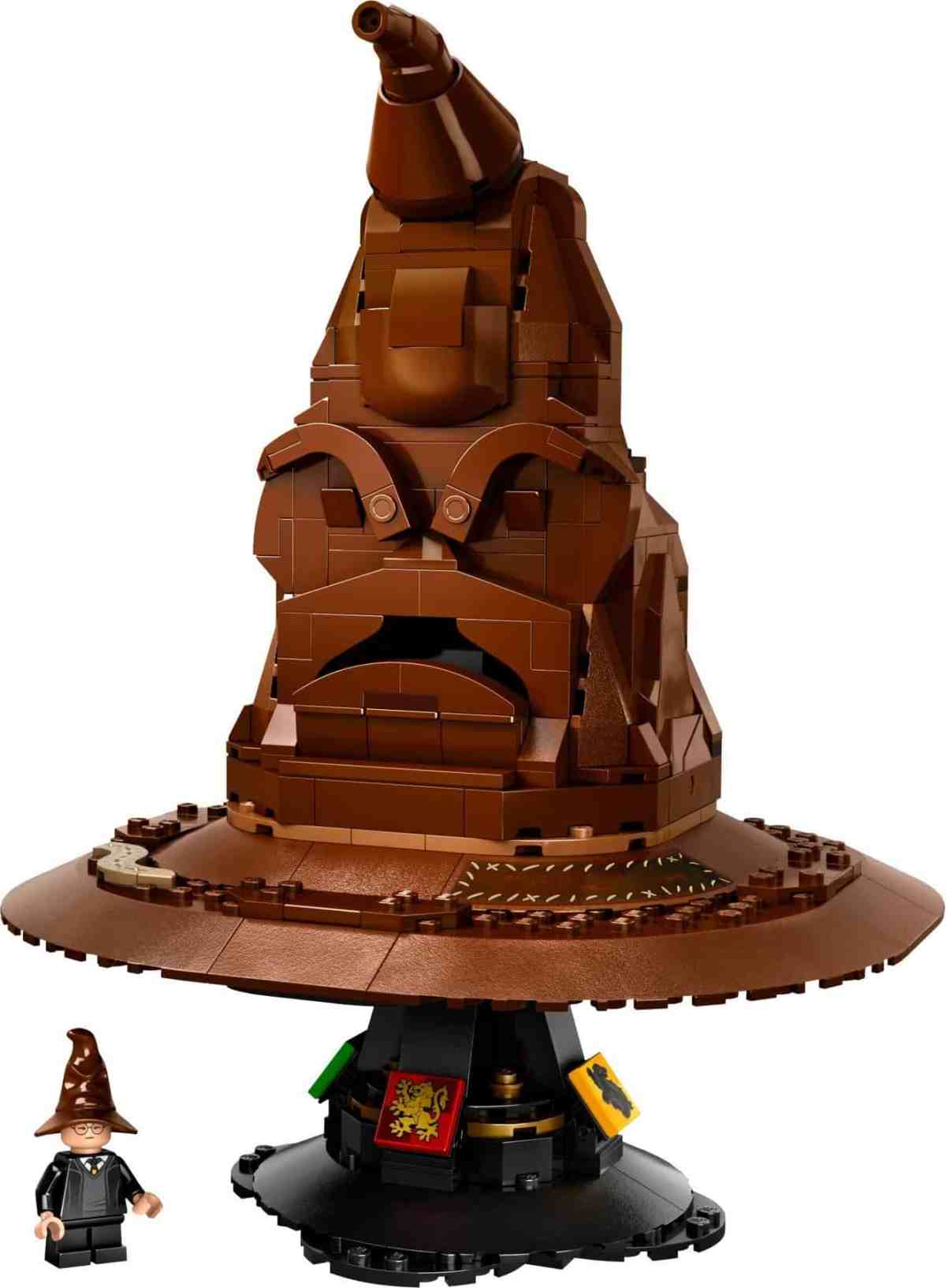 Unveiling the Magical LEGO Harry Potter Talking Sorting Hat with 31 ...
